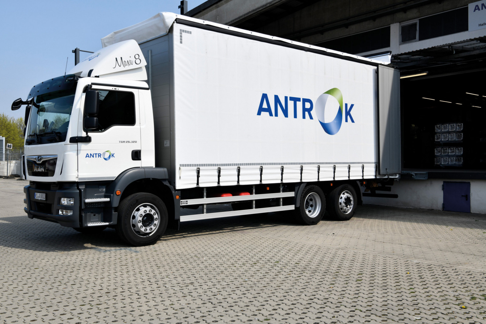 Impressum | Antrok